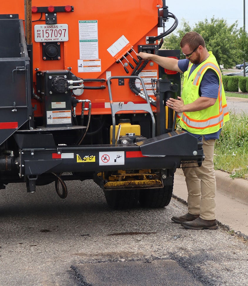 Bergkamp | Pothole Patchers